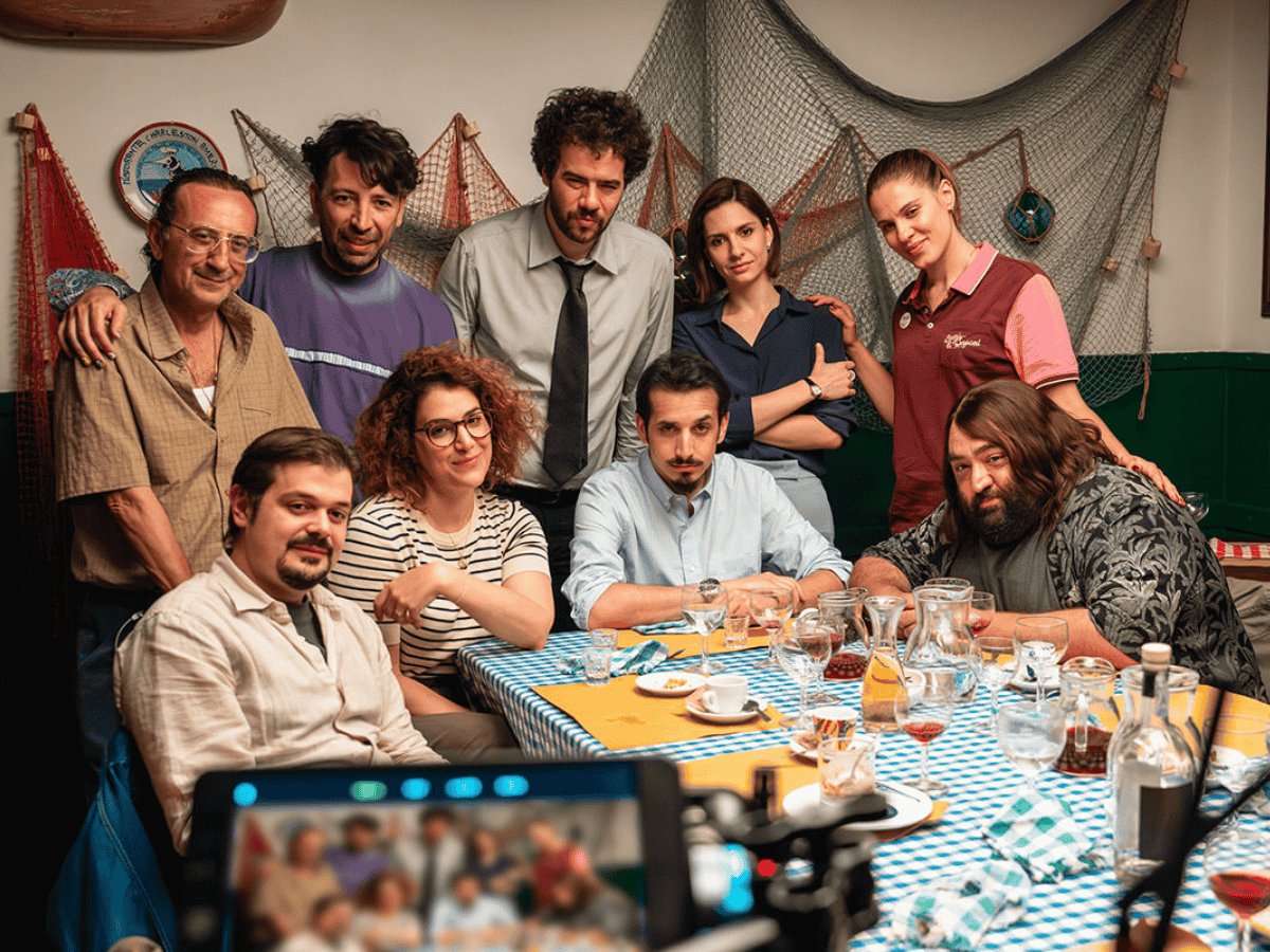 "Cena di classe", al cinema il film coi siciliani Roberto Lipari ...